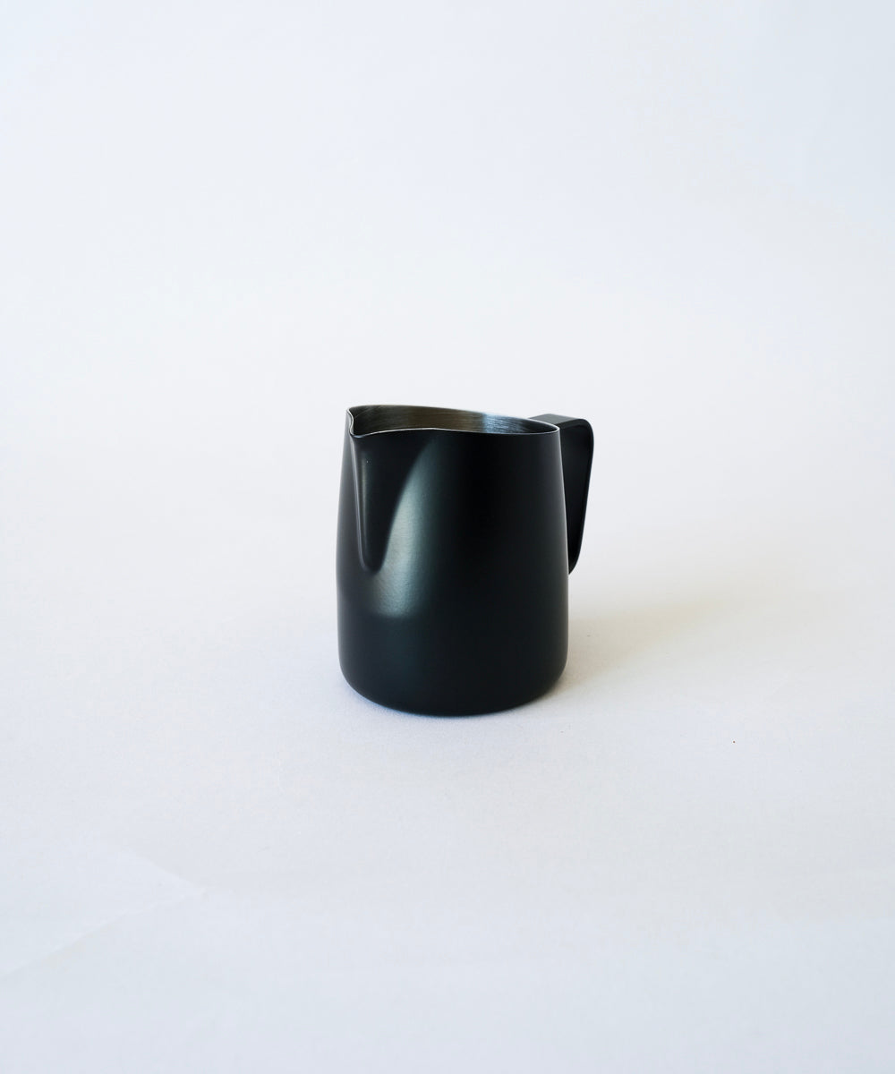 10oz Latte Art Pitcher with Narrow Spout in Black — Slow Pour Wholesale